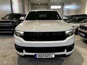 Balts Jeep Wagoneer 2022 Klaipėda, ar dzinēja tilpumu 5.65 L un nobraukumu 63 tūkst. km par 46585 €, foto  vietnē AUTOMOTO.COM.LV