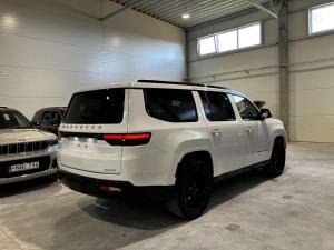 Balts Jeep Wagoneer 2022 Klaipėda, ar dzinēja tilpumu 5.65 L un nobraukumu 63 tūkst. km par 46585 €, foto 5 vietnē AUTOMOTO.COM.LV