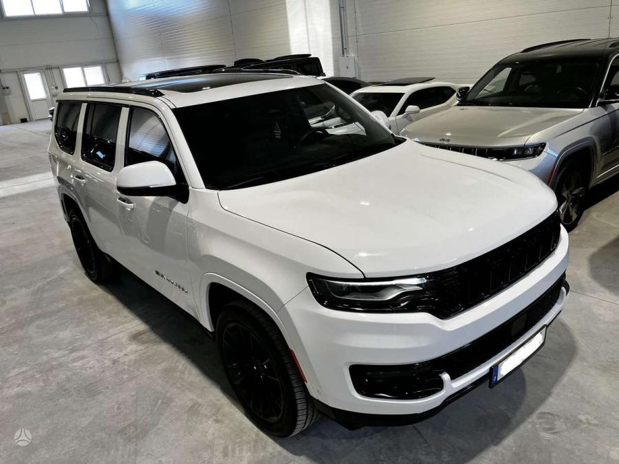 Balts Jeep Wagoneer 2022 Klaipėda, ar dzinēja tilpumu 5.65 L un nobraukumu 63 tūkst. km par 46585 €, foto 7 vietnē AUTOMOTO.COM.LV