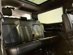 Balts Jeep Wagoneer 2022 Klaipėda, ar dzinēja tilpumu 5.65 L un nobraukumu 63 tūkst. km par 46585 €, foto 20 vietnē AUTOMOTO.COM.LV