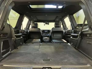 Balts Jeep Wagoneer 2022 Klaipėda, ar dzinēja tilpumu 5.65 L un nobraukumu 63 tūkst. km par 46585 €, foto 23 vietnē AUTOMOTO.COM.LV