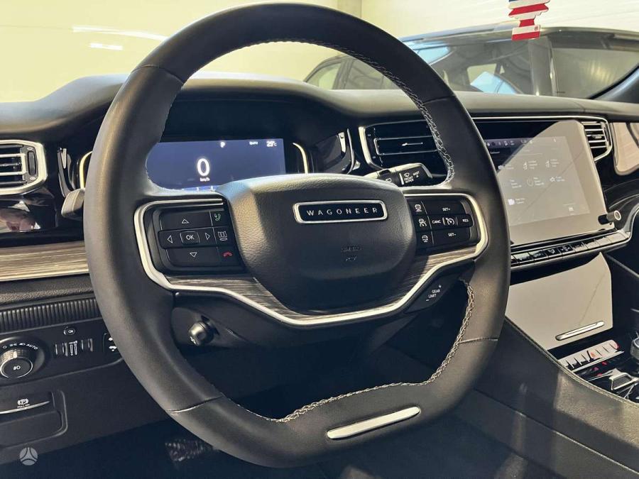 Balts Jeep Wagoneer 2022 Klaipėda, ar dzinēja tilpumu 5.65 L un nobraukumu 63 tūkst. km par 46585 €, foto 29 vietnē AUTOMOTO.COM.LV