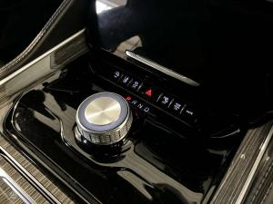 Белый Джип Wagoneer 2022 в Клайпеда, объемом двигателя 5.65 л и пробегом 82 тыс. км за 42900 €, фото 16 на AUTOMOTO.COM.LV
