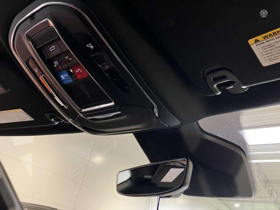 Белый Джип Wagoneer 2022 в Клайпеда, объемом двигателя 5.65 л и пробегом 82 тыс. км за 42900 €, фото 22 на AUTOMOTO.COM.LV