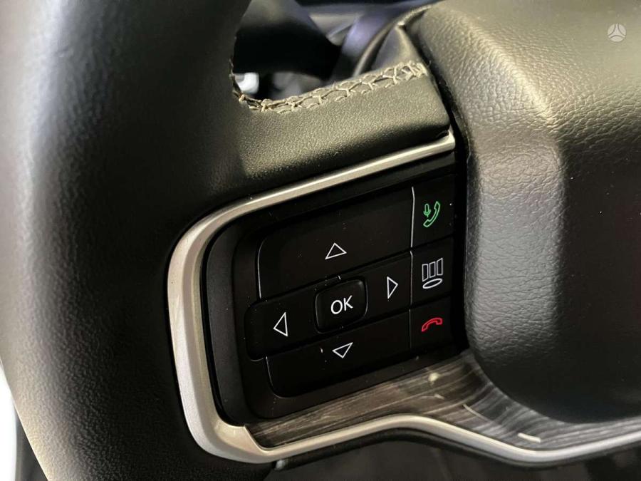 Белый Джип Wagoneer 2022 в Клайпеда, объемом двигателя 5.65 л и пробегом 82 тыс. км за 42900 €, фото 23 на AUTOMOTO.COM.LV