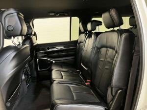 Белый Джип Wagoneer 2022 в Клайпеда, объемом двигателя 5.65 л и пробегом 82 тыс. км за 42900 €, фото 26 на AUTOMOTO.COM.LV