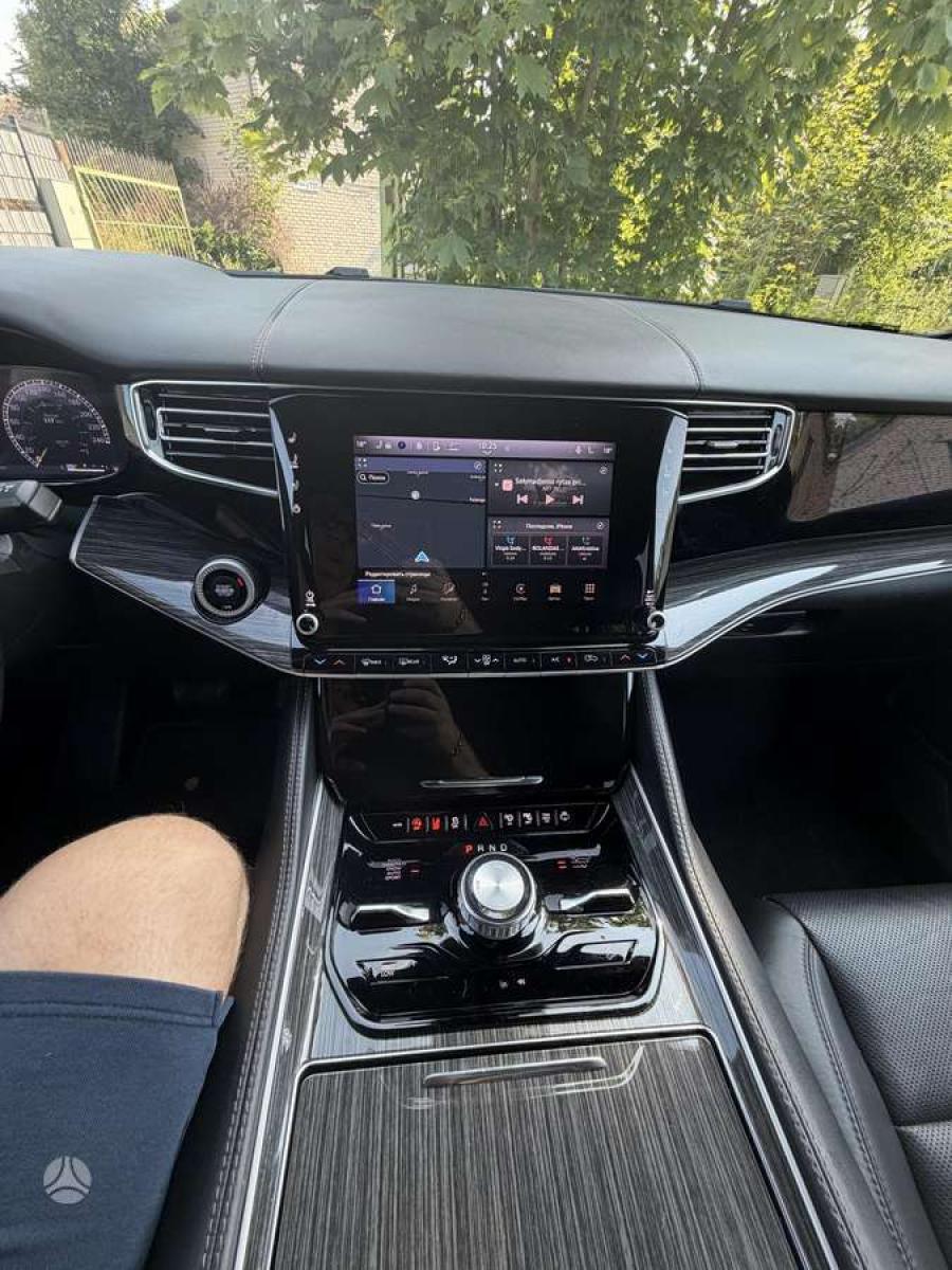 Balts Jeep Wagoneer 2022 Klaipėda, ar dzinēja tilpumu 5.65 L un nobraukumu 87 tūkst. km par 47800 €, foto 8 vietnē AUTOMOTO.COM.LV