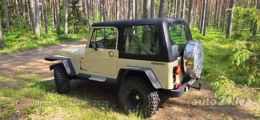 Beige Jeep Wrangler 1989 in Tallinn, with an engine capacity of 2.50 L and mileage of 310 thousand km for 13000 €, photo 8 on AUTOMOTO.COM.LV