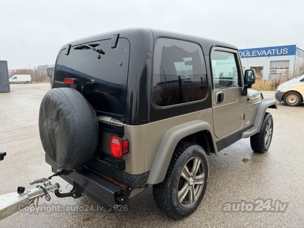 Smilšu krāsa Jeep Wrangler 2006 Tartu, ar dzinēja tilpumu 4.00 L un nobraukumu 240 tūkst. km par 15500 €, foto 10 vietnē AUTOMOTO.COM.LV