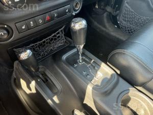 Melns Jeep Wrangler 2012 Valmiera, ar dzinēja tilpumu 2.80 L un nobraukumu 240 tūkst. km par 16995 €, foto 19 vietnē AUTOMOTO.COM.LV