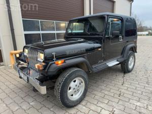 Black Jeep Wrangler 1988 in Jelgava, with an engine capacity of 2.50 L and mileage of 463 thousand km for 10000 €, photo  on AUTOMOTO.COM.LV
