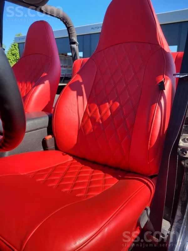 Melns Jeep Wrangler 1999 Rīga, ar dzinēja tilpumu 4.00 L un nobraukumu 179 tūkst. km par 9200 €, foto 9 vietnē AUTOMOTO.COM.LV