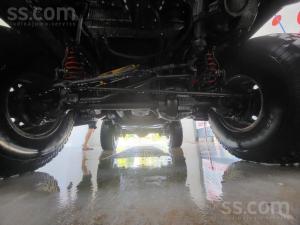 Melns Jeep Wrangler 1999 Rīga, ar dzinēja tilpumu 4.00 L un nobraukumu 179 tūkst. km par 9200 €, foto 13 vietnē AUTOMOTO.COM.LV