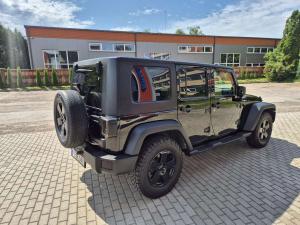 Melns Jeep Wrangler 2007 Marijampole, ar dzinēja tilpumu 2.78 L un nobraukumu 250 tūkst. km par 13000 €, foto 5 vietnē AUTOMOTO.COM.LV