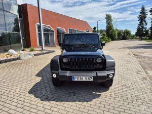 Melns Jeep Wrangler 2007 Marijampole, ar dzinēja tilpumu 2.78 L un nobraukumu 250 tūkst. km par 13000 €, foto 7 vietnē AUTOMOTO.COM.LV