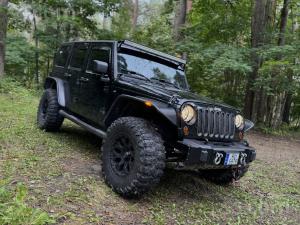 Melns Jeep Wrangler 2007 Rīga, ar dzinēja tilpumu 2.80 L un nobraukumu 257 tūkst. km par 17800 €, foto  vietnē AUTOMOTO.COM.LV