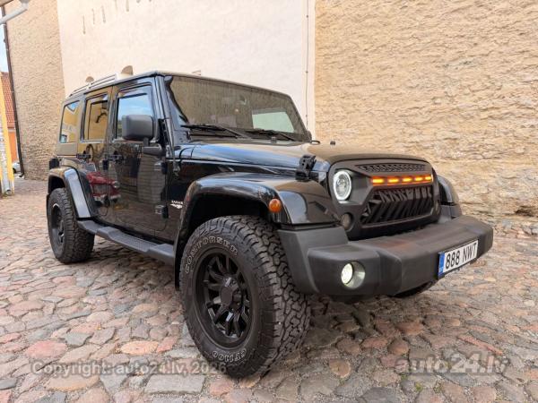 Black Jeep Wrangler 2008 in Tallinn, with an engine capacity of 2.80 L and mileage of 0 thousand km for 18999 €, photo 8 on AUTOMOTO.COM.LV