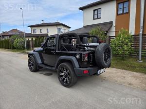 Melns Jeep Wrangler 2011 Rīga, ar dzinēja tilpumu 2.80 L un nobraukumu 199 tūkst. km par 18000 €, foto 6 vietnē AUTOMOTO.COM.LV