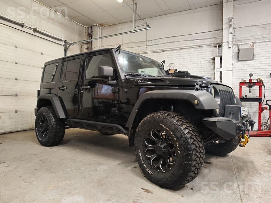 Melns Jeep Wrangler 2011 Rīga, ar dzinēja tilpumu 2.80 L un nobraukumu 184 tūkst. km par 24500 €, foto 11 vietnē AUTOMOTO.COM.LV