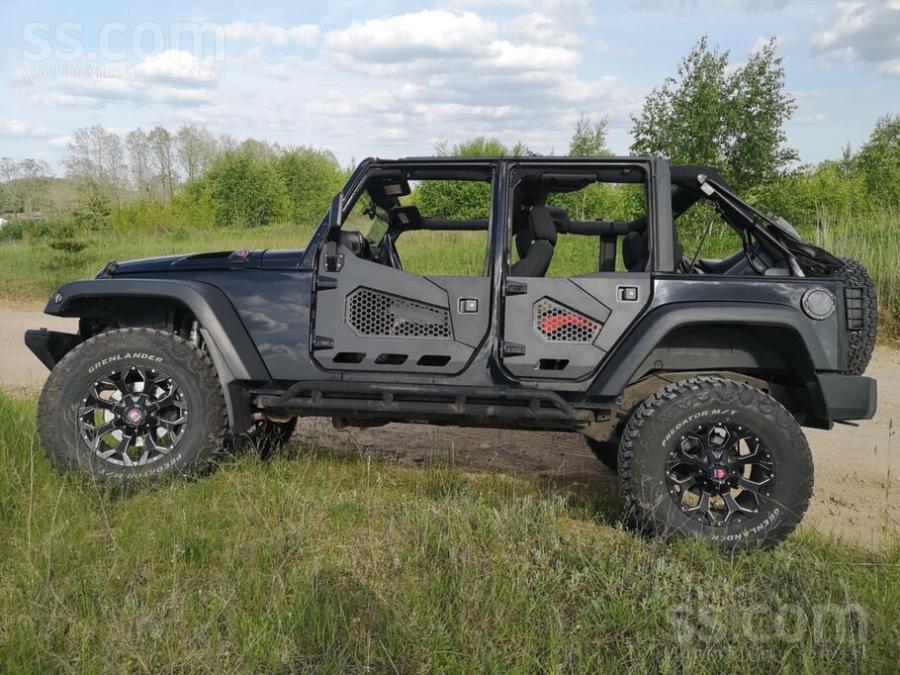 Melns Jeep Wrangler 2011 Rīga, ar dzinēja tilpumu 2.80 L un nobraukumu 184 tūkst. km par 24500 €, foto 15 vietnē AUTOMOTO.COM.LV