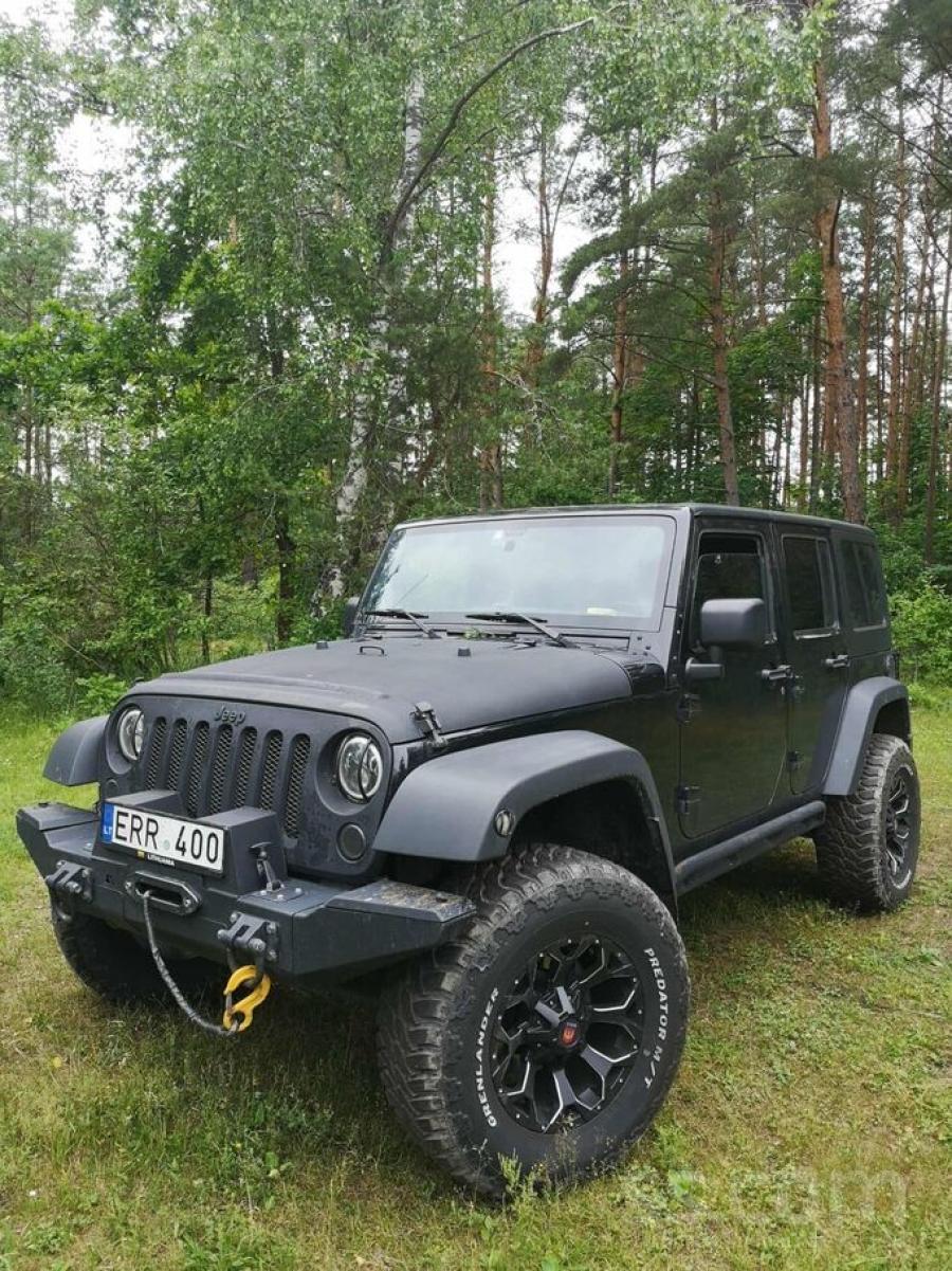 Melns Jeep Wrangler 2011 Rīga, ar dzinēja tilpumu 2.80 L un nobraukumu 184 tūkst. km par 24500 €, foto 24 vietnē AUTOMOTO.COM.LV