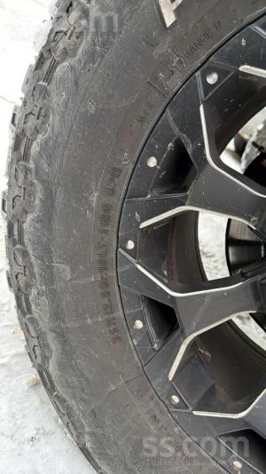 Melns Jeep Wrangler 2011 Rīga, ar dzinēja tilpumu 2.80 L un nobraukumu 184 tūkst. km par 24500 €, foto 26 vietnē AUTOMOTO.COM.LV