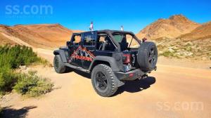Black Jeep Wrangler 2012 in Riga, with an engine capacity of 2.80 L and mileage of 0 thousand km for 20950 €, photo 3 on AUTOMOTO.COM.LV