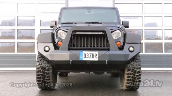 Melns Jeep Wrangler 2012 Tallina, ar dzinēja tilpumu 2.80 L un nobraukumu 132 tūkst. km par 25000 €, foto 3 vietnē AUTOMOTO.COM.LV