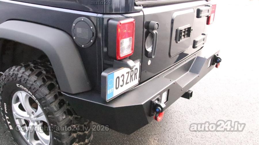 Melns Jeep Wrangler 2012 Tallina, ar dzinēja tilpumu 2.80 L un nobraukumu 132 tūkst. km par 25000 €, foto 12 vietnē AUTOMOTO.COM.LV