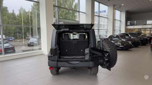 Melns Jeep Wrangler 2012 Marijampole, ar dzinēja tilpumu 3.60 L un nobraukumu 101 tūkst. km par 16999 €, foto 13 vietnē AUTOMOTO.COM.LV