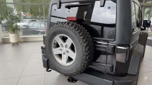 Melns Jeep Wrangler 2012 Marijampole, ar dzinēja tilpumu 3.60 L un nobraukumu 101 tūkst. km par 16999 €, foto 15 vietnē AUTOMOTO.COM.LV