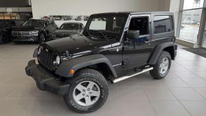Melns Jeep Wrangler 2012 Marijampole, ar dzinēja tilpumu 3.60 L un nobraukumu 101 tūkst. km par 16999 €, foto  vietnē AUTOMOTO.COM.LV