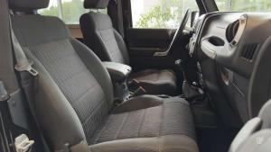 Melns Jeep Wrangler 2012 Marijampole, ar dzinēja tilpumu 3.60 L un nobraukumu 101 tūkst. km par 16999 €, foto 20 vietnē AUTOMOTO.COM.LV