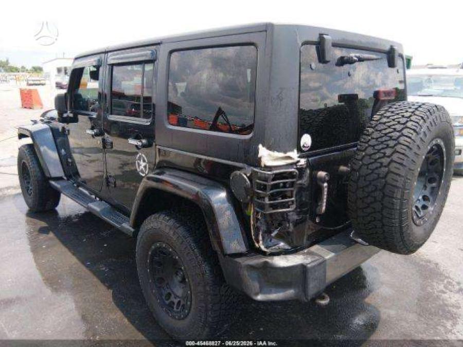 Black Jeep Wrangler 2013 in Klaipeda, with an engine capacity of 3.60 L and mileage of 206 thousand km for 13200 €, photo 6 on AUTOMOTO.COM.LV