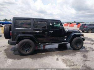 Black Jeep Wrangler 2013 in Klaipeda, with an engine capacity of 3.60 L and mileage of 206 thousand km for 13200 €, photo 10 on AUTOMOTO.COM.LV