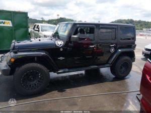 Black Jeep Wrangler 2013 in Klaipeda, with an engine capacity of 3.60 L and mileage of 206 thousand km for 13200 €, photo 11 on AUTOMOTO.COM.LV
