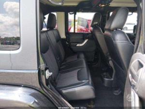 Black Jeep Wrangler 2013 in Klaipeda, with an engine capacity of 3.60 L and mileage of 206 thousand km for 13200 €, photo 14 on AUTOMOTO.COM.LV