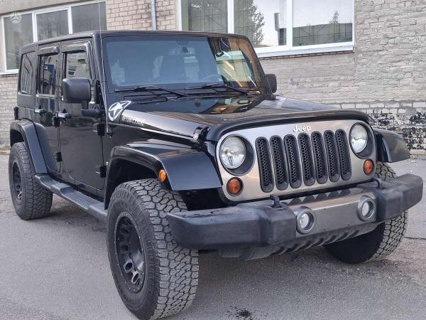 Black Jeep Wrangler 2013 in Klaipeda, with an engine capacity of 3.60 L and mileage of 206 thousand km for 12200 €, photo 1 on AUTOMOTO.COM.LV