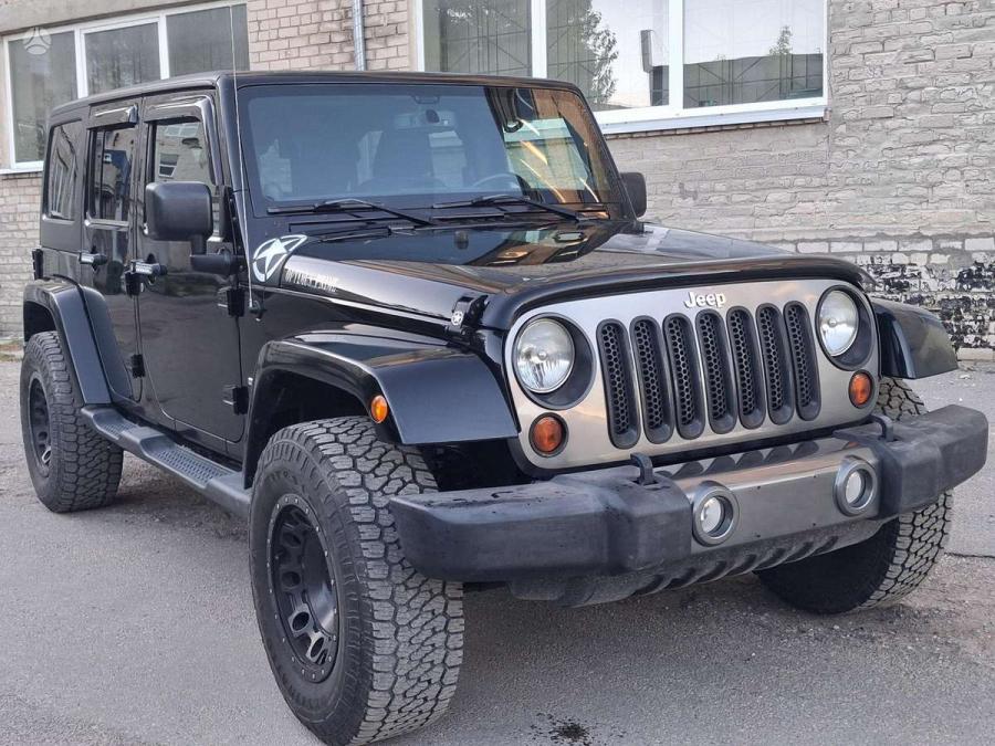 Black Jeep Wrangler 2013 in Klaipeda, with an engine capacity of 3.60 L and mileage of 206 thousand km for 12200 €, photo 1 on AUTOMOTO.COM.LV