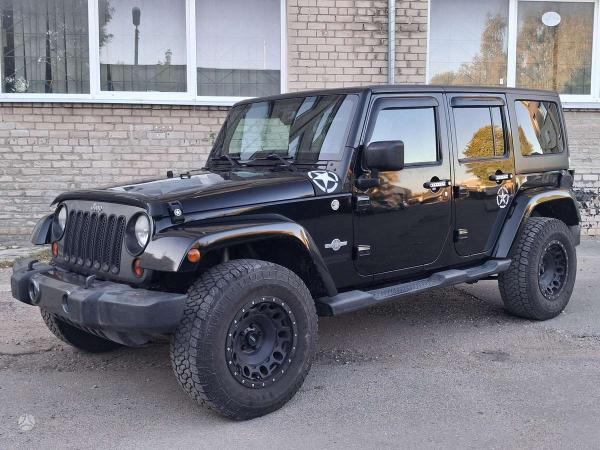 Black Jeep Wrangler 2013 in Klaipeda, with an engine capacity of 3.60 L and mileage of 206 thousand km for 12200 €, photo 5 on AUTOMOTO.COM.LV