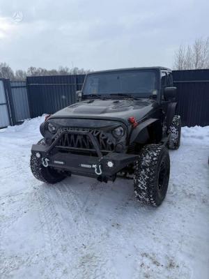 Melns Jeep Wrangler 2014 Viļņa, ar dzinēja tilpumu 3.60 L un nobraukumu 113 tūkst. km par 16500 €, foto 5 vietnē AUTOMOTO.COM.LV