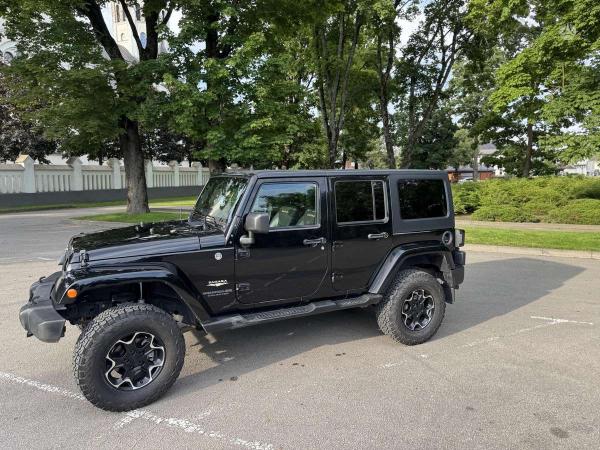 Melns Jeep Wrangler 2015 Tauragė, ar dzinēja tilpumu 3.60 L un nobraukumu 155 tūkst. km par 15450 €, foto 6 vietnē AUTOMOTO.COM.LV