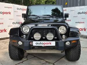 Black Jeep Wrangler 2017 in Vilnius, with an engine capacity of 2.78 L and mileage of 112 thousand km for 20900 €, photo 2 on AUTOMOTO.COM.LV
