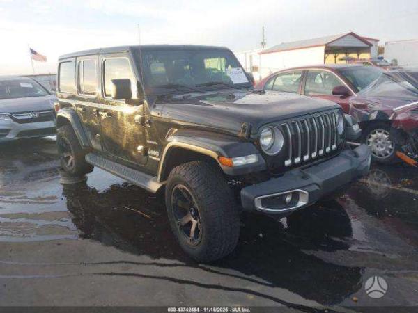 Melns Jeep Wrangler 2018 Klaipėda, ar dzinēja tilpumu 2.00 L un nobraukumu 213 tūkst. km par 10300 €, foto 1 vietnē AUTOMOTO.COM.LV