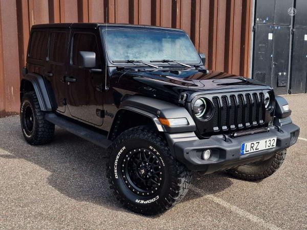 Melns Jeep Wrangler 2019 Kauņa, ar dzinēja tilpumu 2.00 L un nobraukumu 35 tūkst. km par 32000 €, foto 2 vietnē AUTOMOTO.COM.LV