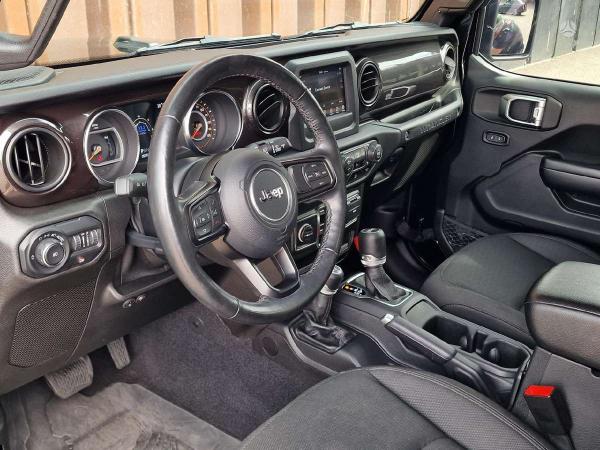 Melns Jeep Wrangler 2019 Kauņa, ar dzinēja tilpumu 2.00 L un nobraukumu 35 tūkst. km par 32000 €, foto 10 vietnē AUTOMOTO.COM.LV