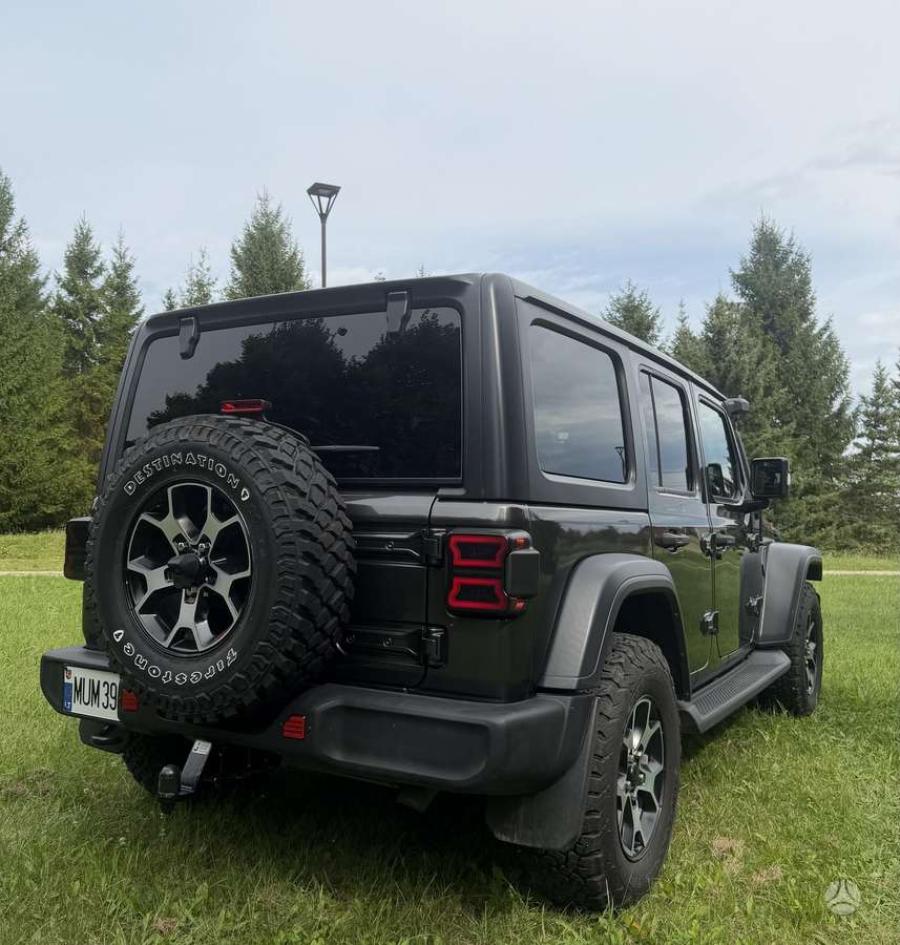 Melns Jeep Wrangler 2019 Radviliškis, ar dzinēja tilpumu 2.00 L un nobraukumu 110 tūkst. km par 25500 €, foto 7 vietnē AUTOMOTO.COM.LV