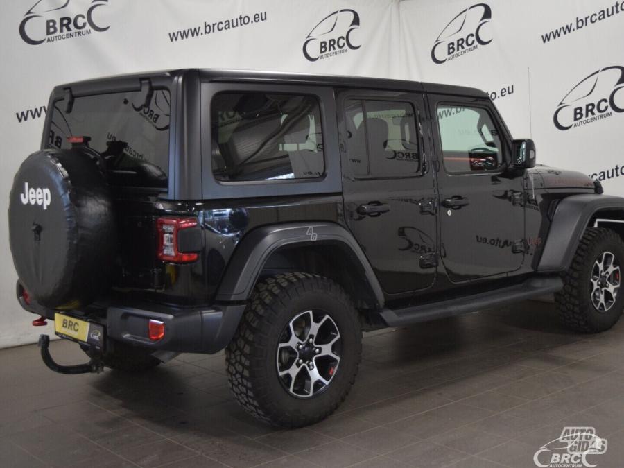 Melns Jeep Wrangler 2020 Rīga, ar dzinēja tilpumu 2.00 L un nobraukumu 73 tūkst. km par 39900 €, foto 2 vietnē AUTOMOTO.COM.LV