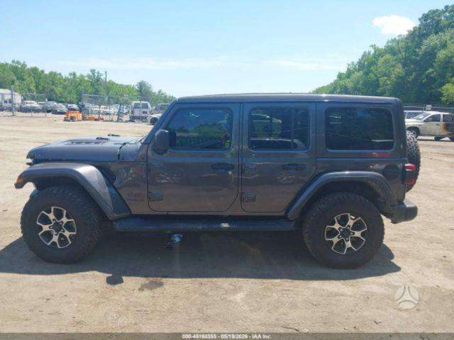 Black Jeep Wrangler 2020 in Klaipeda, with an engine capacity of 3.60 L and mileage of 87 thousand km for 12400 €, photo 15 on AUTOMOTO.COM.LV