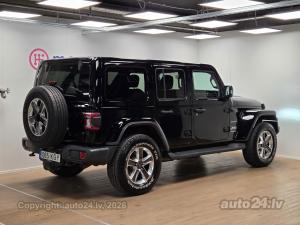 Black Jeep Wrangler 2020 in Tallinn, with an engine capacity of 2.00 L and mileage of 176 thousand km for 28900 €, photo 5 on AUTOMOTO.COM.LV